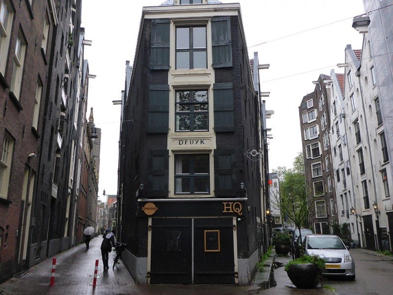 De Wallen, Amsterdam - Contented Traveller