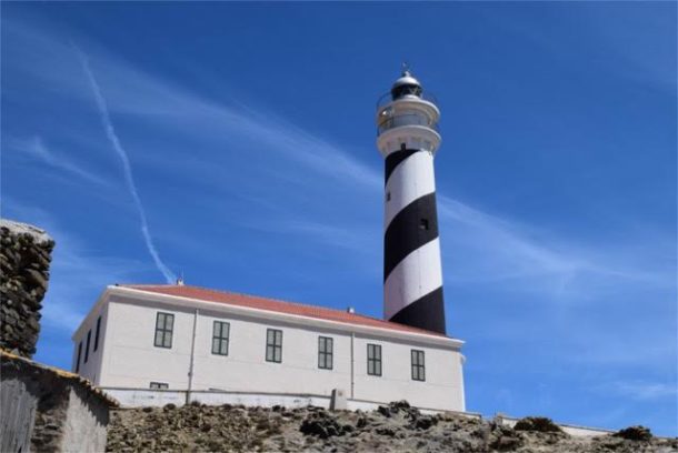 30 of the Best Lighthouses in the World - Contented Traveller
